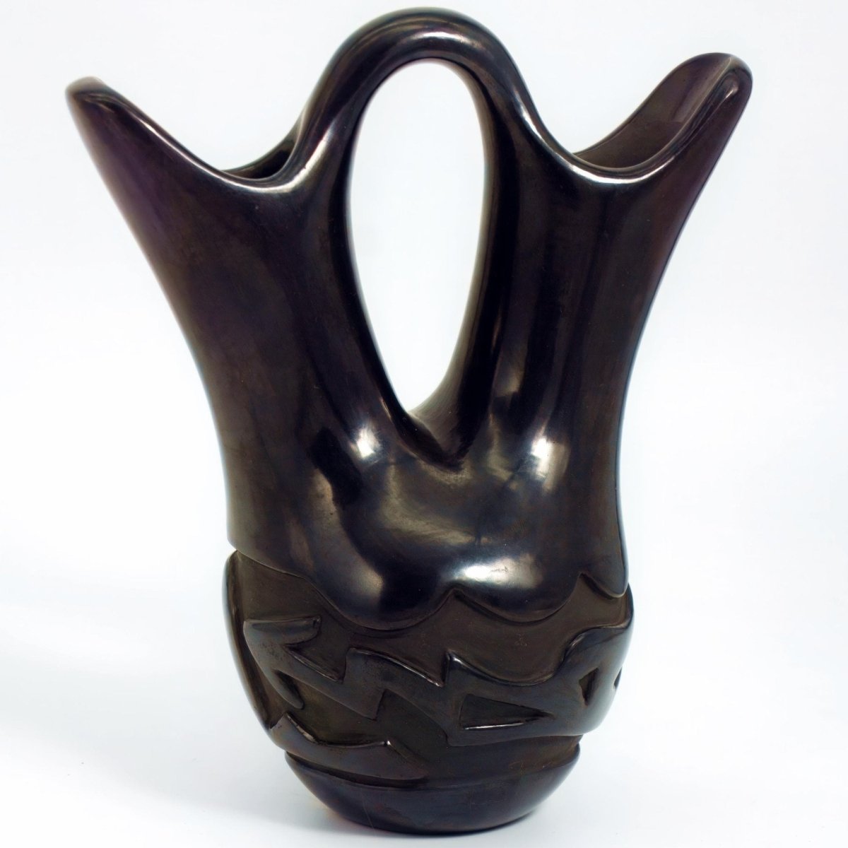 Mary Cain Wedding Vase Indigenous Vase (1970s-1980s) | Earthenware ...